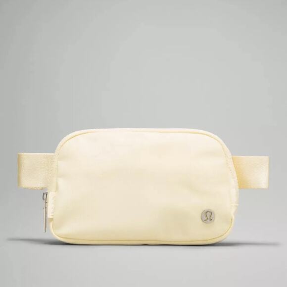 lululemon athletica | Bags | Lululemon Everywhere Crossbody Belt Bag L ...